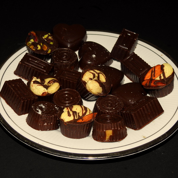 Dry Fruits Homemade Chocolate - Choco-n-Nuts